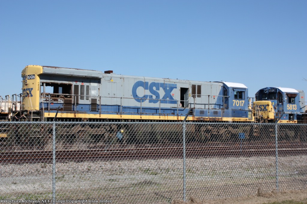 CSX 7017